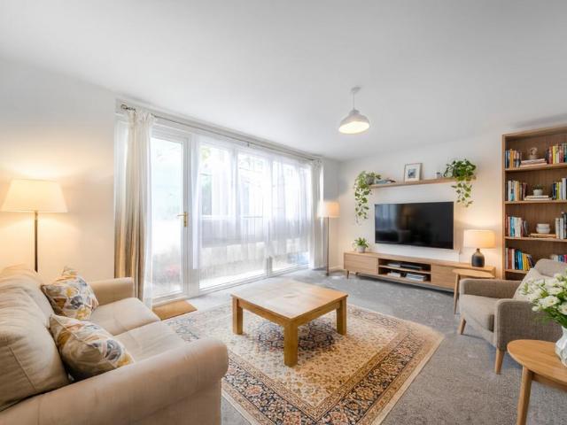 Ormanton Road, Sydenham, SE26 3 bed end of terrace house to rent £2,300 pcm £531 pw