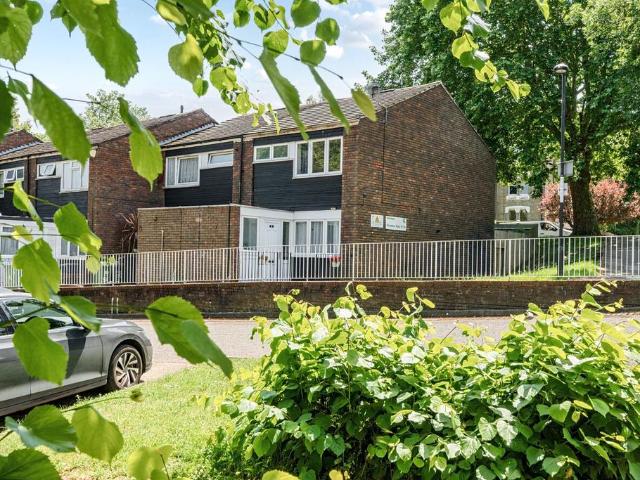 Ormanton Road, Sydenham, SE26 3 bed end of terrace house to rent £2,400 pcm £554 pw
