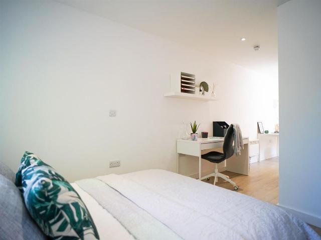 Orme Road, Newcastle Under Lyme ST5, Studio to rent, £828 pcm | PrimeLocation