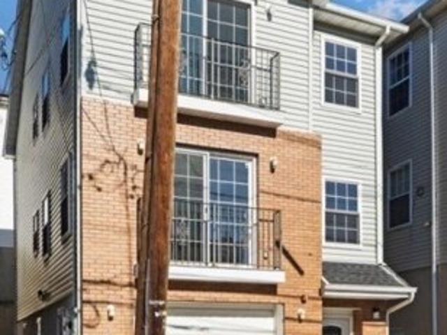 Oraton St, Newark, Home For Sale