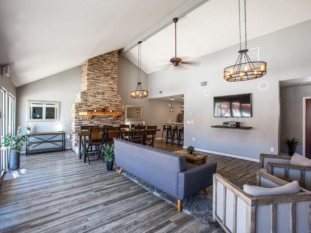 Orange Tree Village 3 Bedroom Apartment for Rent at 645 W Orange Grove Rd, Tucson, AZ 85704