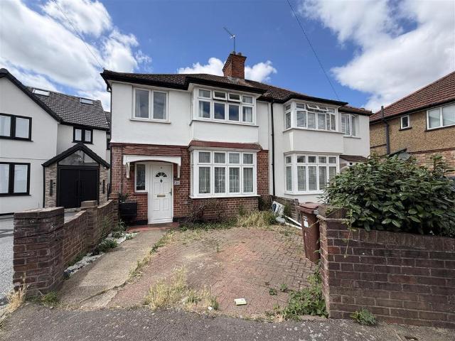 Orchard Avenue, Hounslow 3 bed semi detached house to rent £2,650 pcm £612 pw