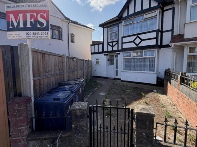 Orchard Avenue, Southall UB1, 4 bed terraced house to rent, £2,500 pcm | PrimeLocation