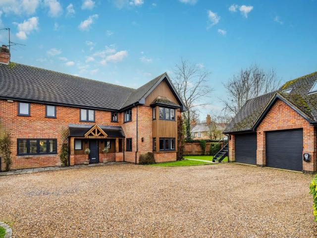 Orchard Chase, Hurst RG10, 5 bed detached house to rent, £4,750 pcm | PrimeLocation