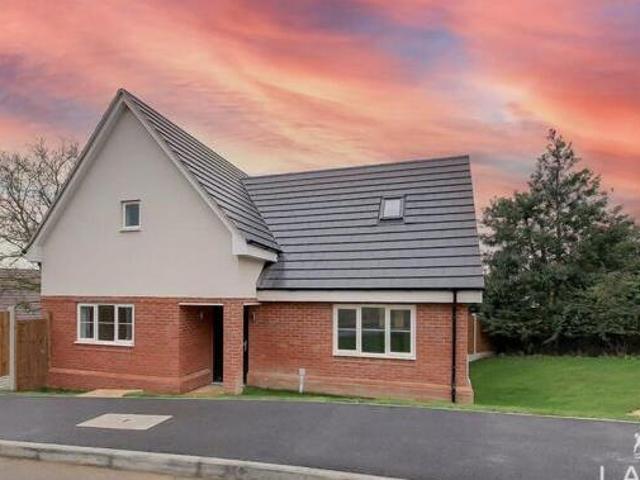 Orchard Close, Fronks Road, 3 Bedroom Detached