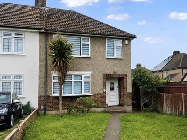 Orchard Close, London, DA7 4RP, United Kingdom | 3 bed house for rent #168183535 | Rentberry
