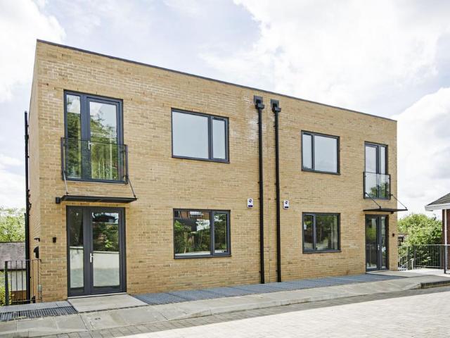 Orchard Close, Willesden, London, NW2 4 bed house to rent £5,000 pcm £1,154 pw