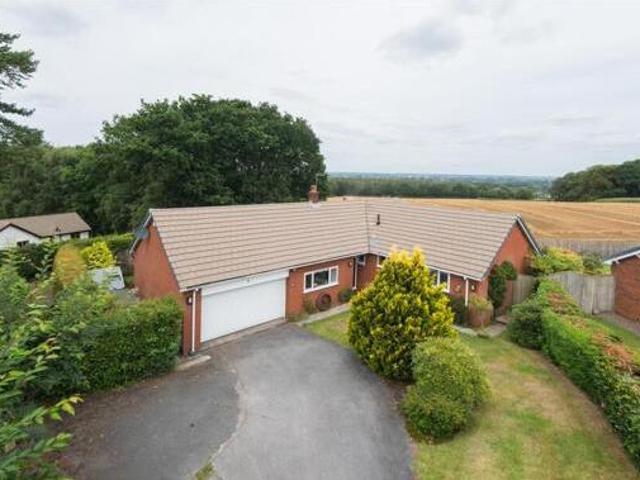 Orchard Dene, Cuddington, 4 Bedroom Detached
