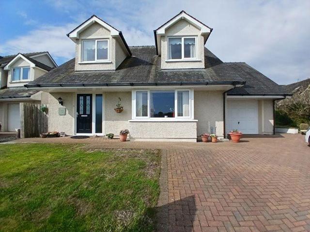 Orchard Dene, The Orchards Ulverston 3 bed detached house to rent £1,795 pcm £414 pw