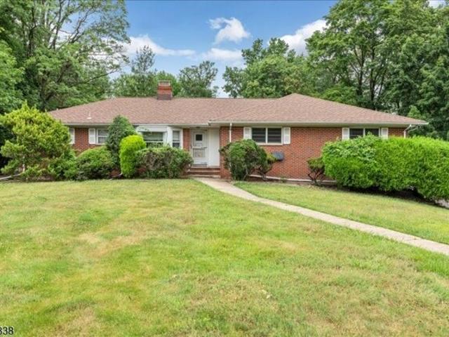 Orchard Dr, Scotch Plains, Home For Sale