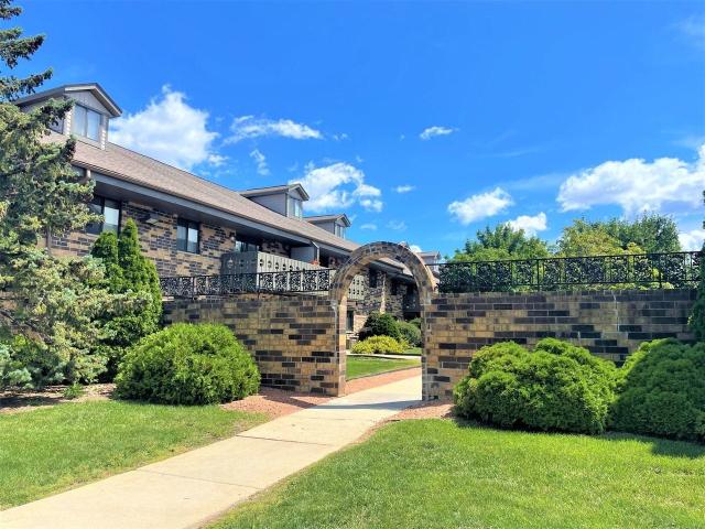 Orchard Park Apartments 2 Bedroom Apartment for Rent at 6901 W Orchard St, West Allis, WI 53214