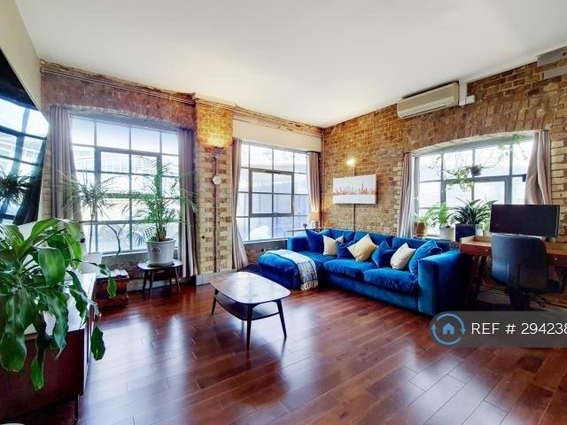 Orchard Place, London, E14 2 bed flat to rent £2,800 pcm £646 pw
