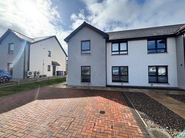 Orchard Road, Buckie AB56, 2 bed flat to rent, £750 pcm | PrimeLocation