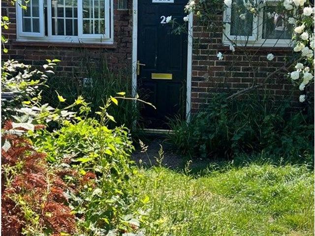 Orchard Road, Guildford GU2, 2 bed flat to rent, £1,625 pcm | PrimeLocation