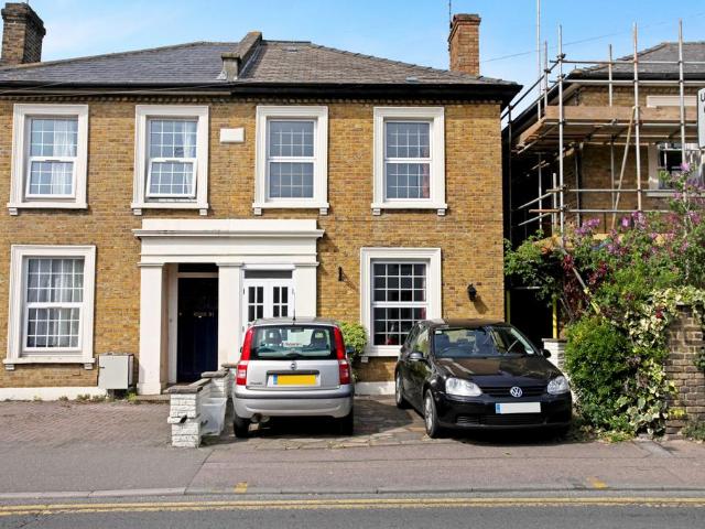 Orchard Road, Kingston Upon Thames. 5 bed semi detached house to rent £3,450 pcm £796 pw