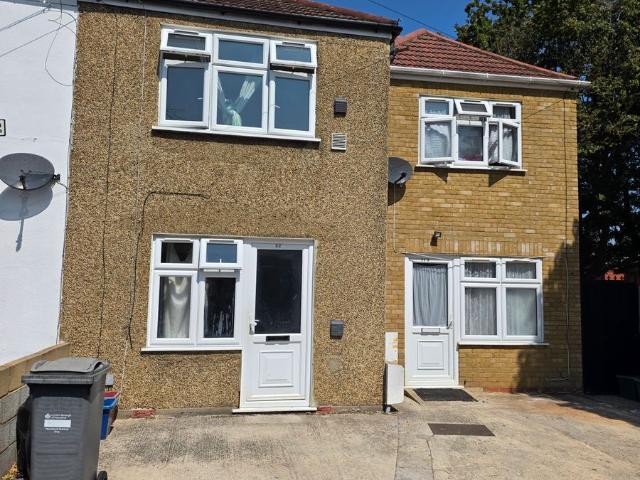 Orchard Road, Hounslow TW4, 2 bed terraced house to rent, £1,850 pcm | PrimeLocation