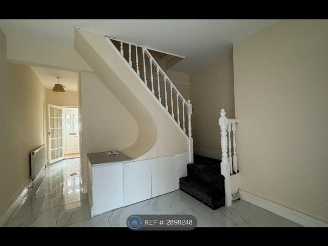 Orchard Road, Hounslow TW4, 3 bed terraced house to rent, £2,200 pcm | PrimeLocation