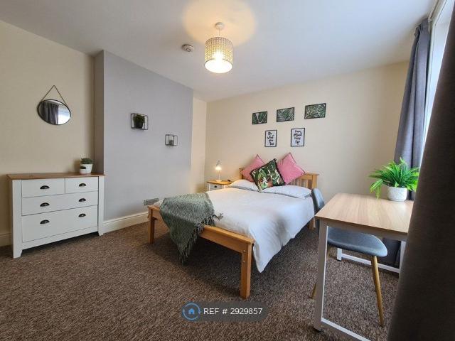 Orchard Road, Southsea PO4, Room to rent, £575 pcm | PrimeLocation
