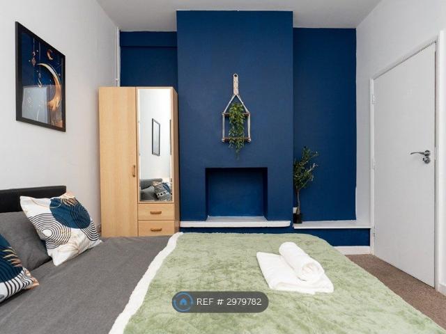 Orchard Road, Southsea PO4, 4 bed semi detached house to rent, £1,600 pcm | PrimeLocation