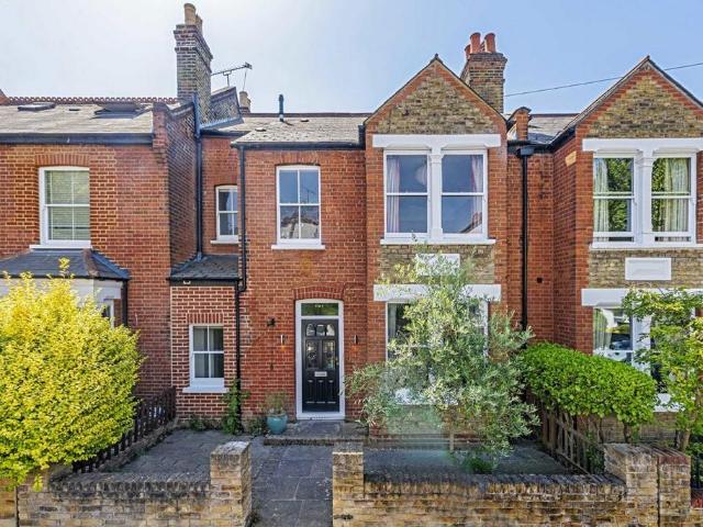 Orchard Road, St Margarets TW1 4 bed house to rent £4,495 pcm £1,037 pw
