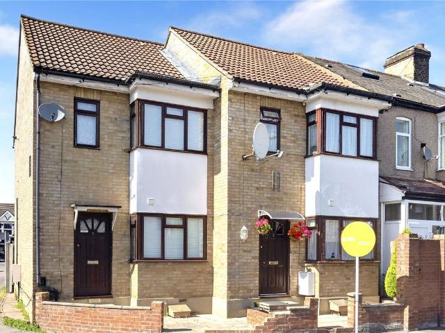 Orchard Street, Walthamstow, London E17, 3 bed terraced house to rent, £2,400 pcm | PrimeLocation