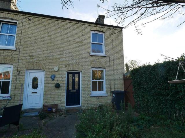 Orchard Terrace, St Ives PE27, 2 bed end terrace house to rent, £1,250 pcm | PrimeLocation
