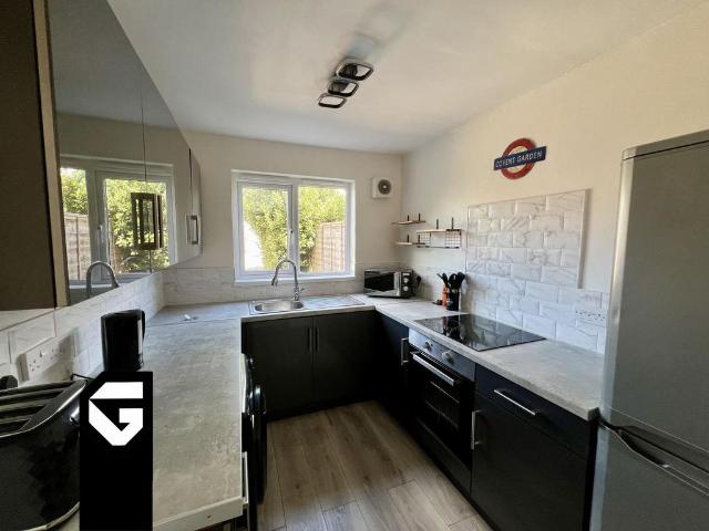 Orchard Vale B 3 bed semi detached house to rent £2,002 pcm £462 pw
