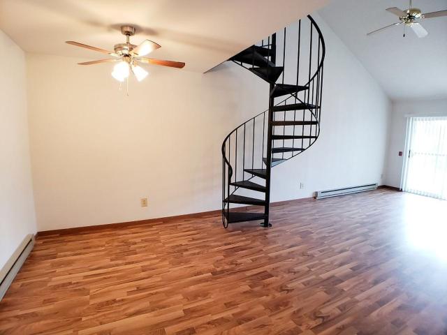 Orchard Village Apartments 2 Bedroom Apartment for Rent at 5806 Raymond Rd, Madison, WI 53711 Meadowood
