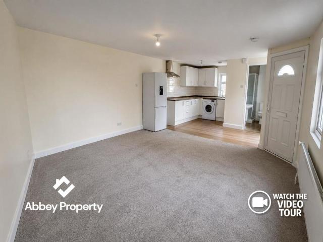 Orchard Way, Luton, LU4 1 bed flat to rent £1,000 pcm £231 pw