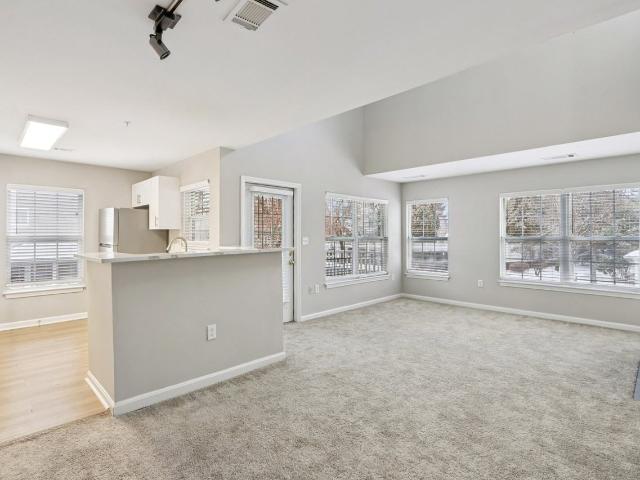 Orchards Apartments 2 Bedroom Apartment for Rent at 3 Farmhouse Ln, Marlborough, MA 01752