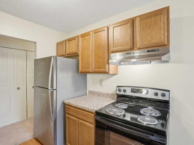 Orchards of Newburgh Apartments 2 Bedroom Apartment for Rent at 37140 Orchard Cir, Westland, MI 48186 Westland