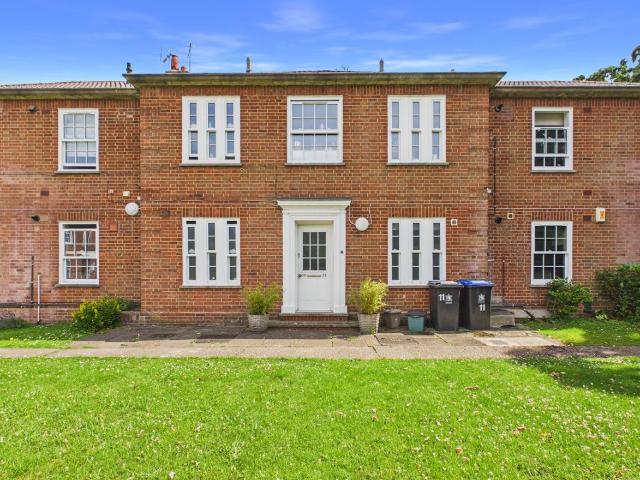 Orchehill Court, Orchehill Avenue, Gerrards Cross, Buckinghamshire SL9, 2 bed flat to rent, £1,500 pcm | PrimeLocation