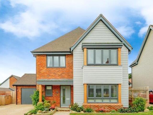 Orchid Way, Pease Pottage, 4 Bedroom Detached