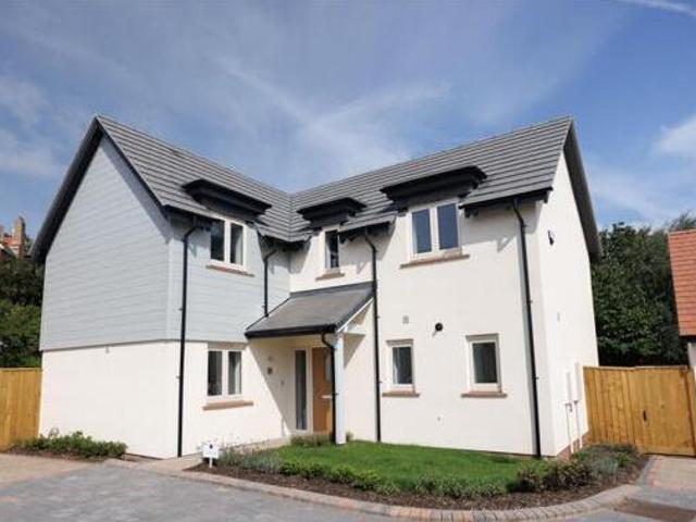 Orcombe Gardens, Exmouth, 2 Bedroom Detached