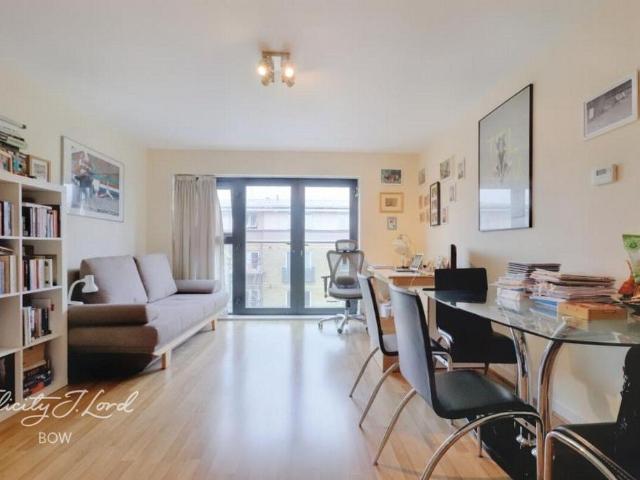 Ordell Road, London 1 bed flat to rent £1,750 pcm £404 pw