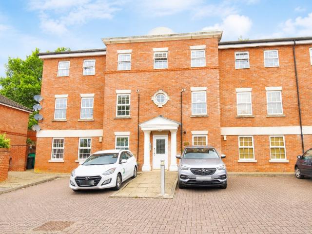 Ordnance House, Fusilier Way, Cavalry Fields, Weedon NN7, 2 bed flat to rent, £995 pcm | PrimeLocation