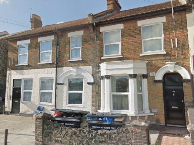 Ordnance Road, Enfield EN3, Studio to rent, £1,150 pcm | PrimeLocation