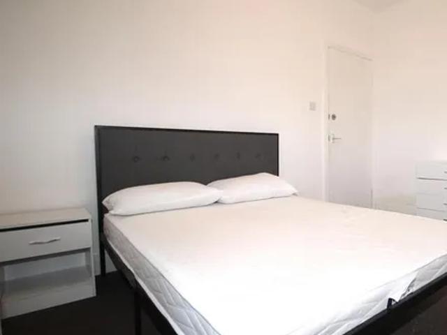 Ordnance Road, Enfield Lock, London, EN3 6AF, United Kingdom | Room for rent #137643882 | Rentberry