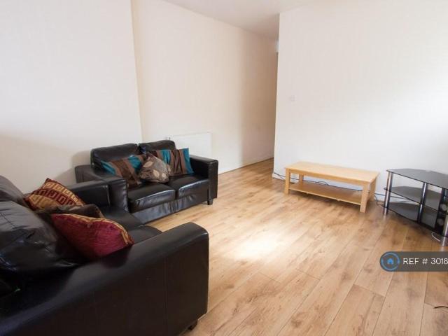 Ordnance Road, Southampton, SO15 4 bed flat to rent £1,387 pcm £320 pw