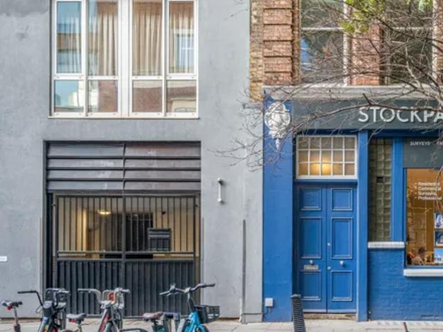 Ordnance Survey GeoVation Hub London, 65 Goswell Road, London, EC1V 7EN, United Kingdom | 1 bed apartment for rent #167381908 | Rentberry
