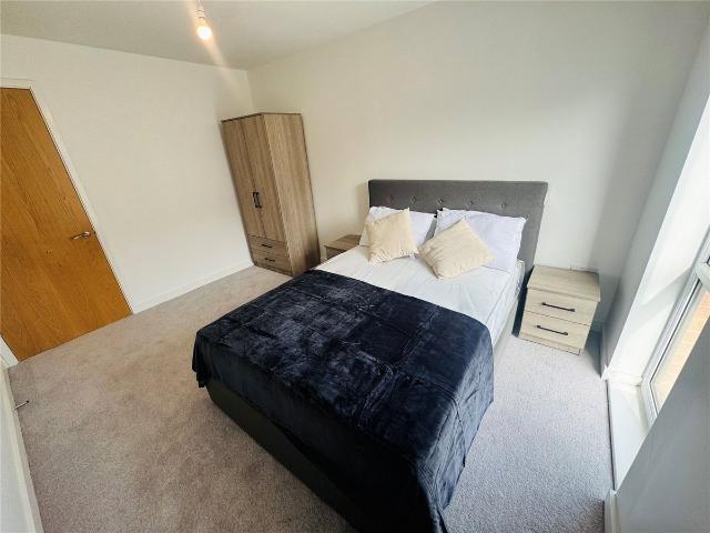 Ordsall Lane, Salford M5, 1 bed flat to rent, £975 pcm | PrimeLocation