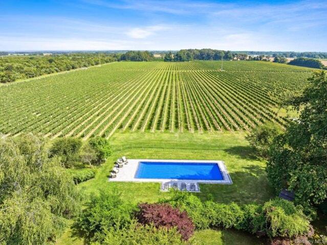 Oregon Rd, Mattituck, Home For Sale