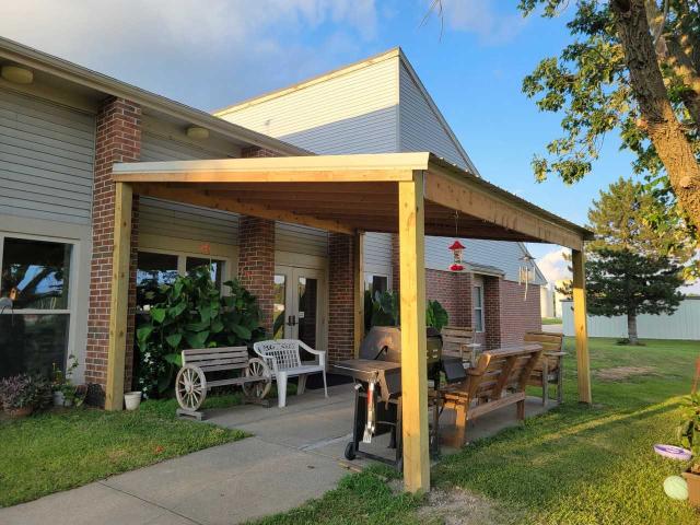 Oregon Trail Apartments 1 Bedroom Apartment for Rent at 601 State Street, Westmoreland, KS 66549