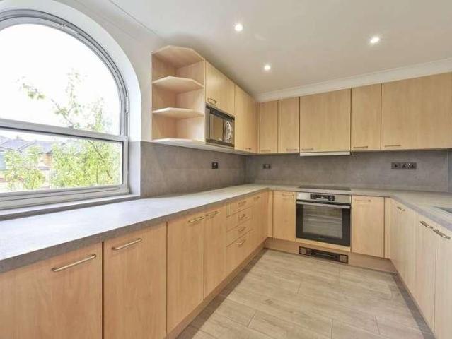 Oriel Drive, Barnes, SW13