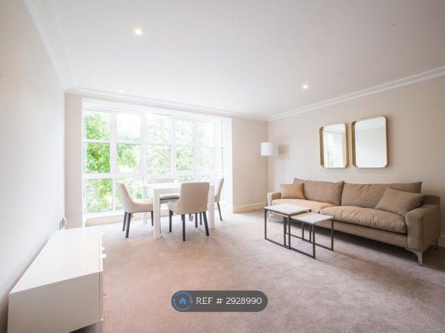 Oriel Drive, London SW13, 1 bed flat to rent, £2,300 pcm | PrimeLocation