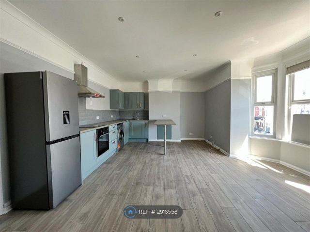 Oriel Road, Portsmouth PO2, 2 bed flat to rent, £1,200 pcm | PrimeLocation