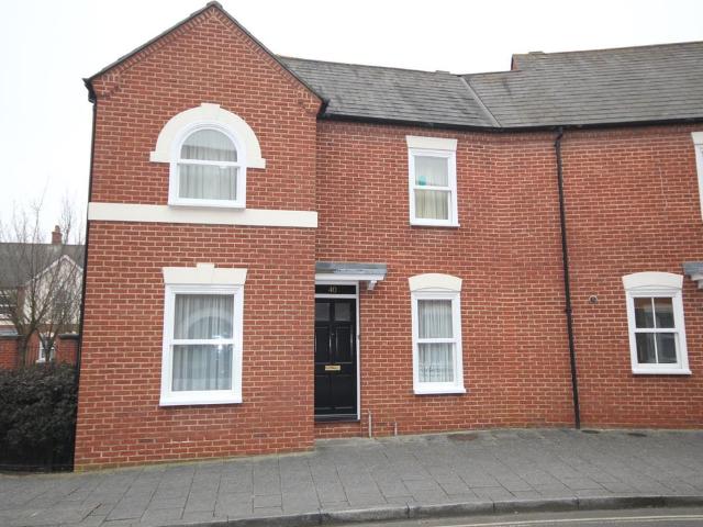 Orient Place, Canterbury CT2, 2 bed flat to rent, £1,200 pcm | PrimeLocation