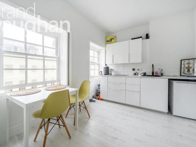 Oriental Place, Brighton, East Sussex BN1, Studio to rent, £950 pcm | PrimeLocation