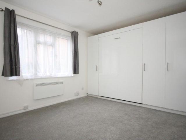 Oriental Road, Woking