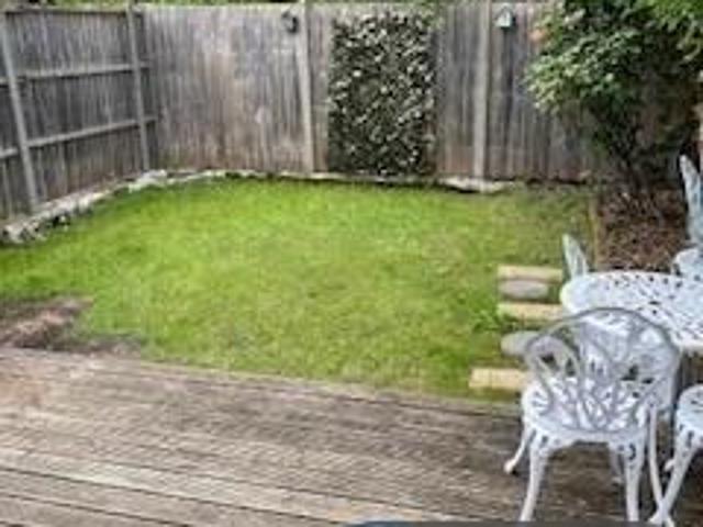 Origo Court, London, SE25 2 bed flat to rent £1,850 pcm £427 pw